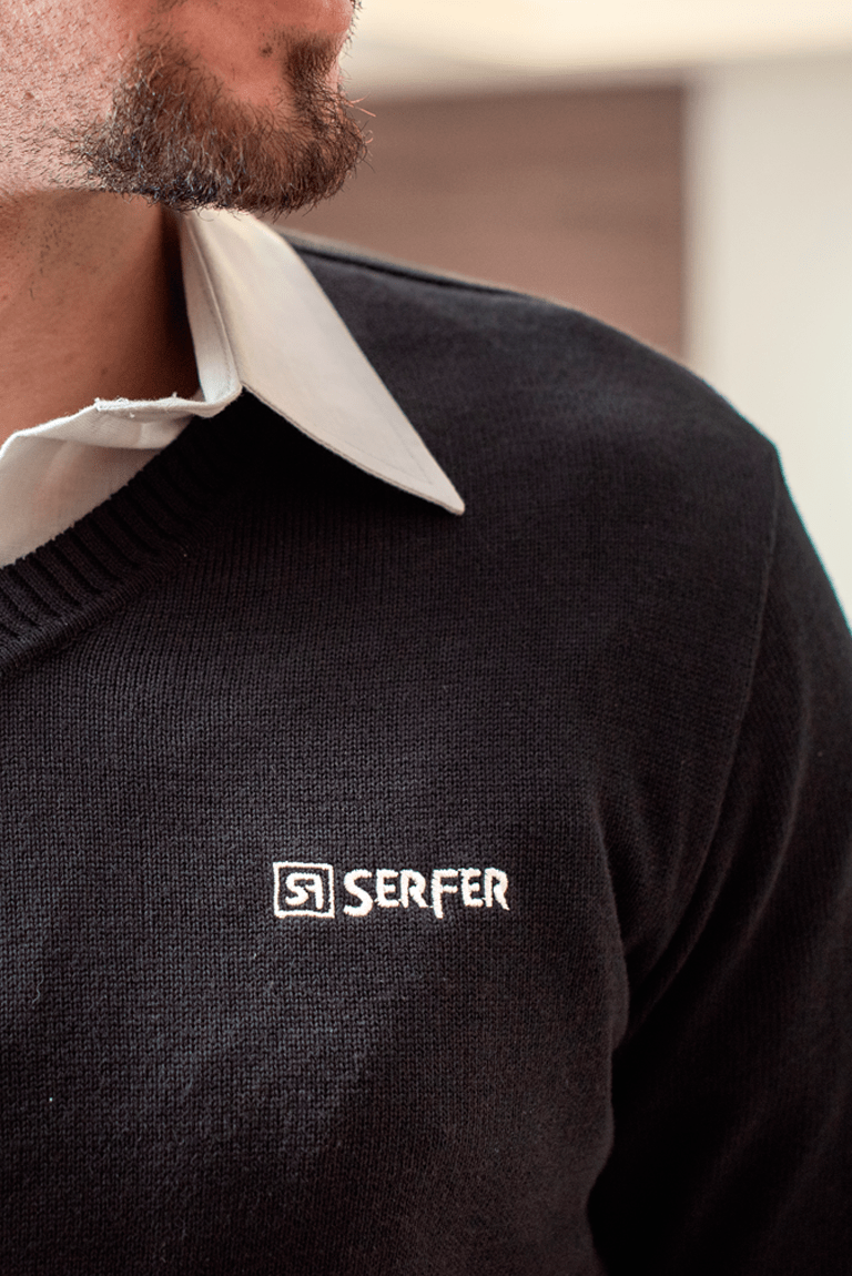 Qualidade e estilo você encontra na Serfer Uniformes